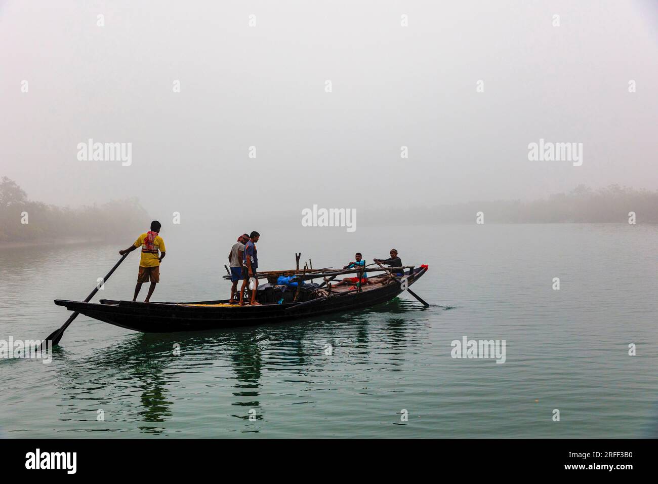Local fishing boat on a Sunderbans inlet, Sunderbans, Ganges Delta, Bay ...