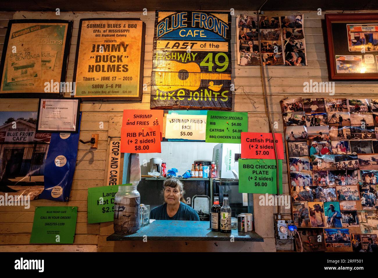 United States, Mississippi, Bentonia, the juke joint Blue front Cafe ...