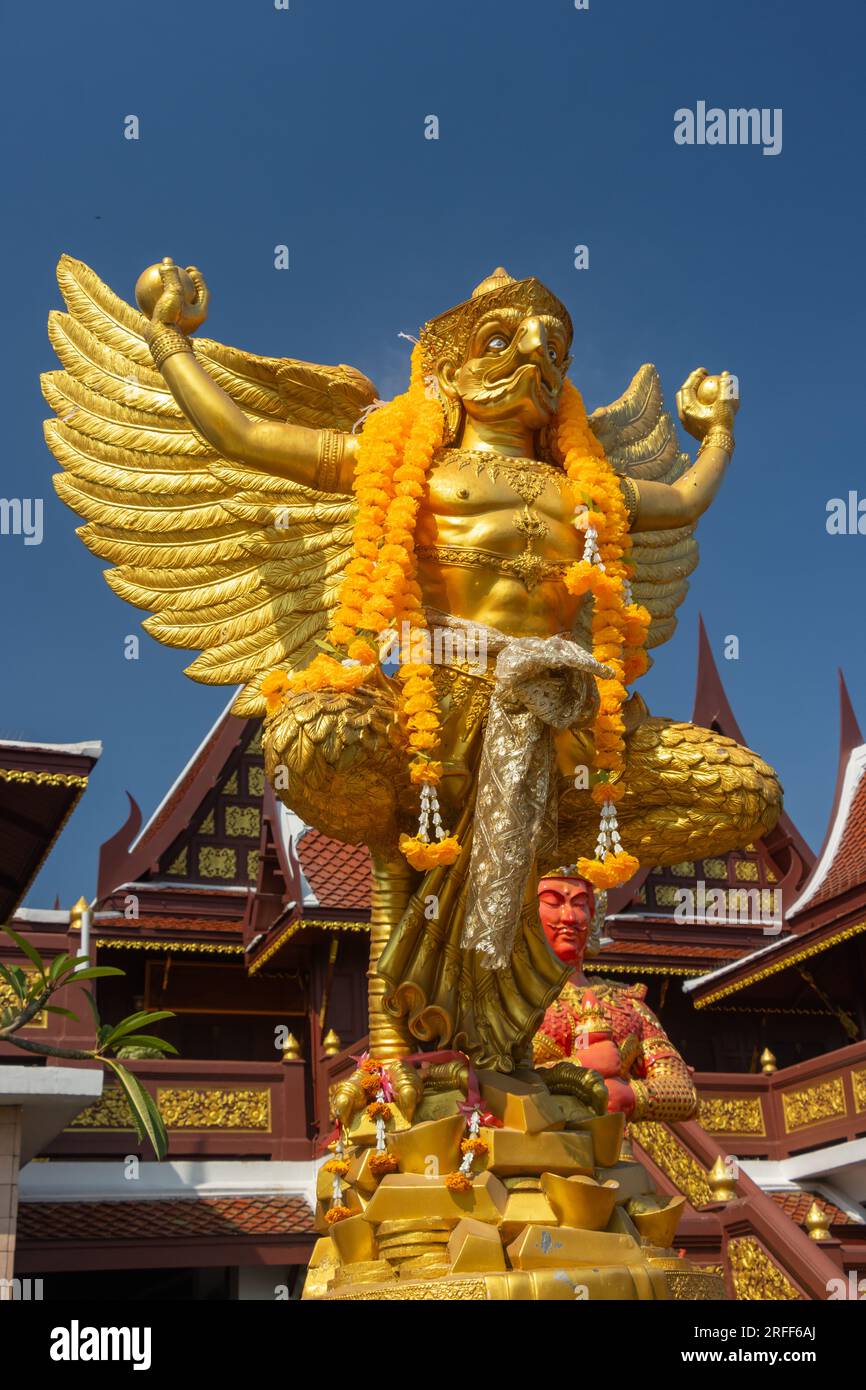 Garuda sculpture hi-res stock photography and images - Alamy