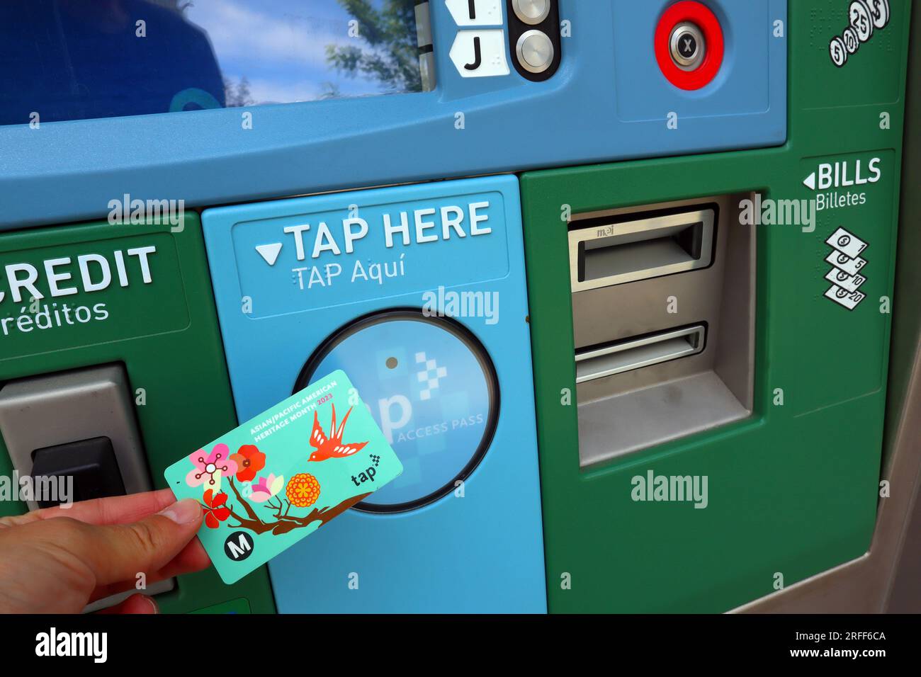 Los Angeles, California: Los Angeles Metro Rail Ticket Machine with TAP ...