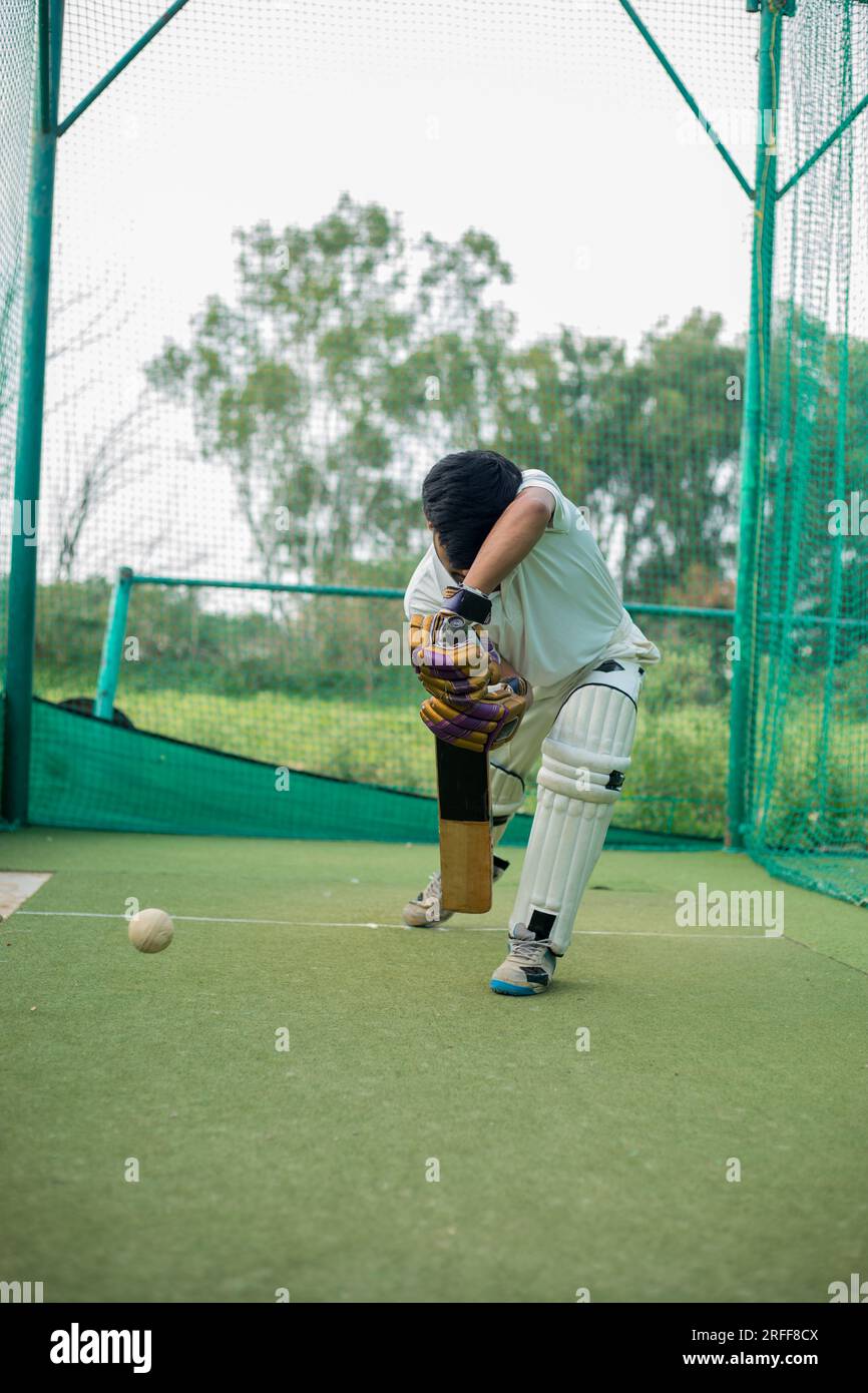 Australian cricket player hi-res stock photography and images - Alamy