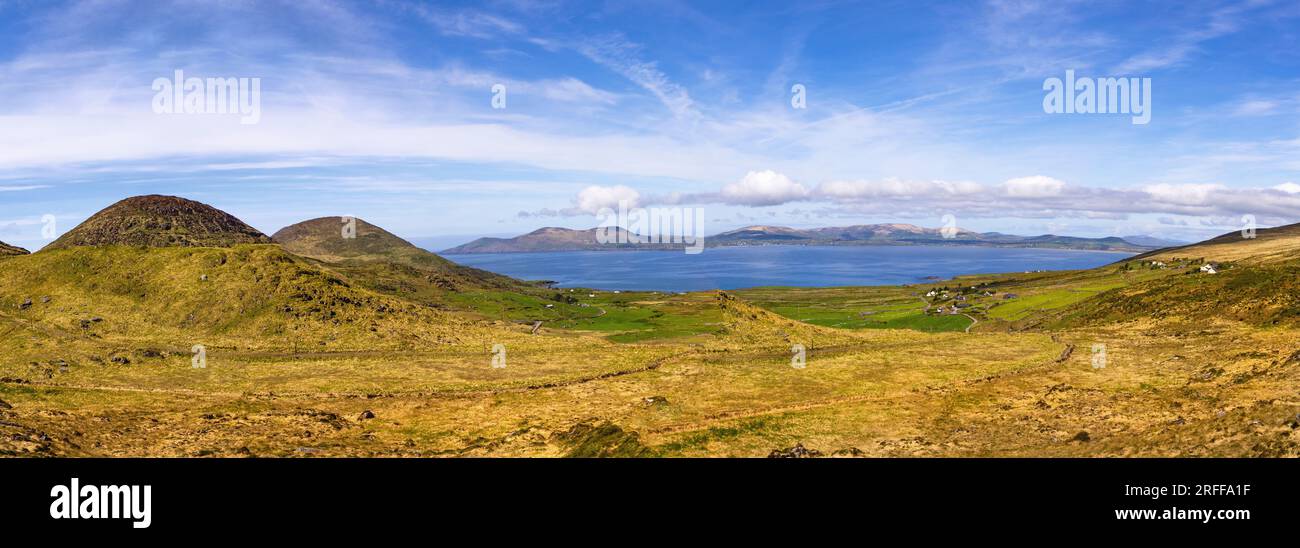 Rugged coastal scenery along the Ring of Kerry, N70, a most popular ...