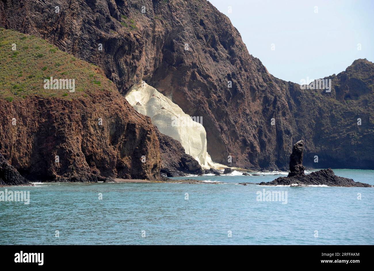 Andesite cliff hi-res stock photography and images - Alamy