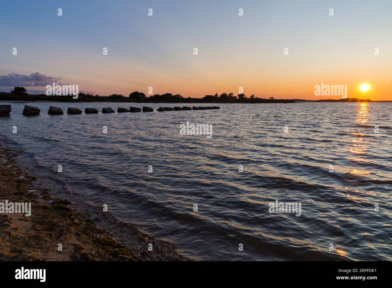 Dragon's teeth wwii england hi-res stock photography and images - Alamy