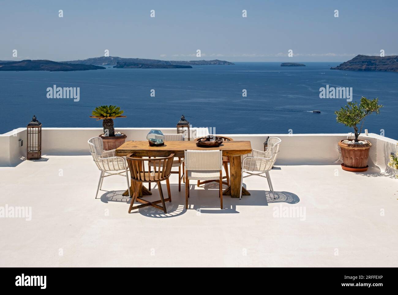 Terrace view santorini island hi-res stock photography and images - Alamy