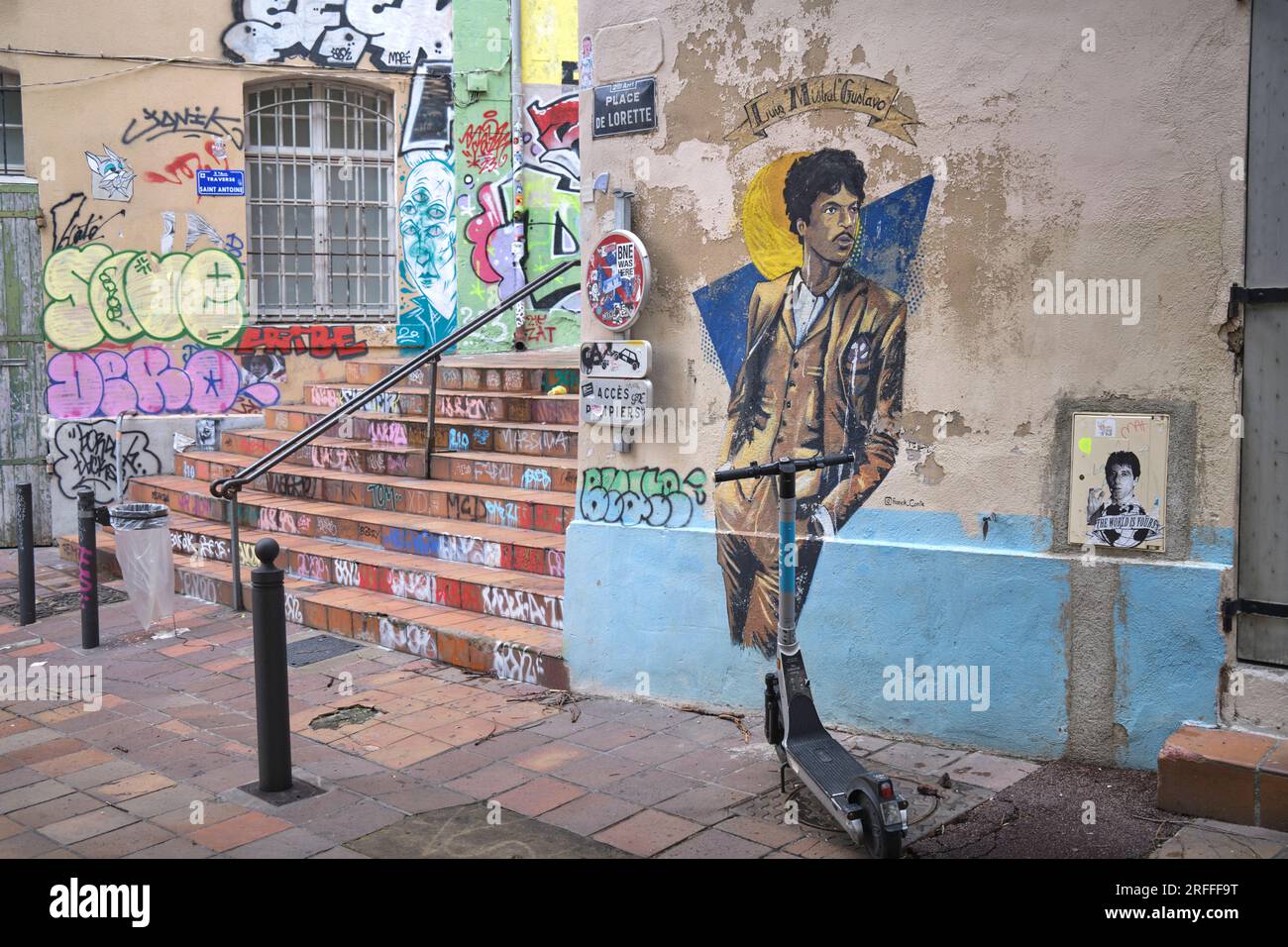 Le Panier District Marseille France Stock Photo - Alamy