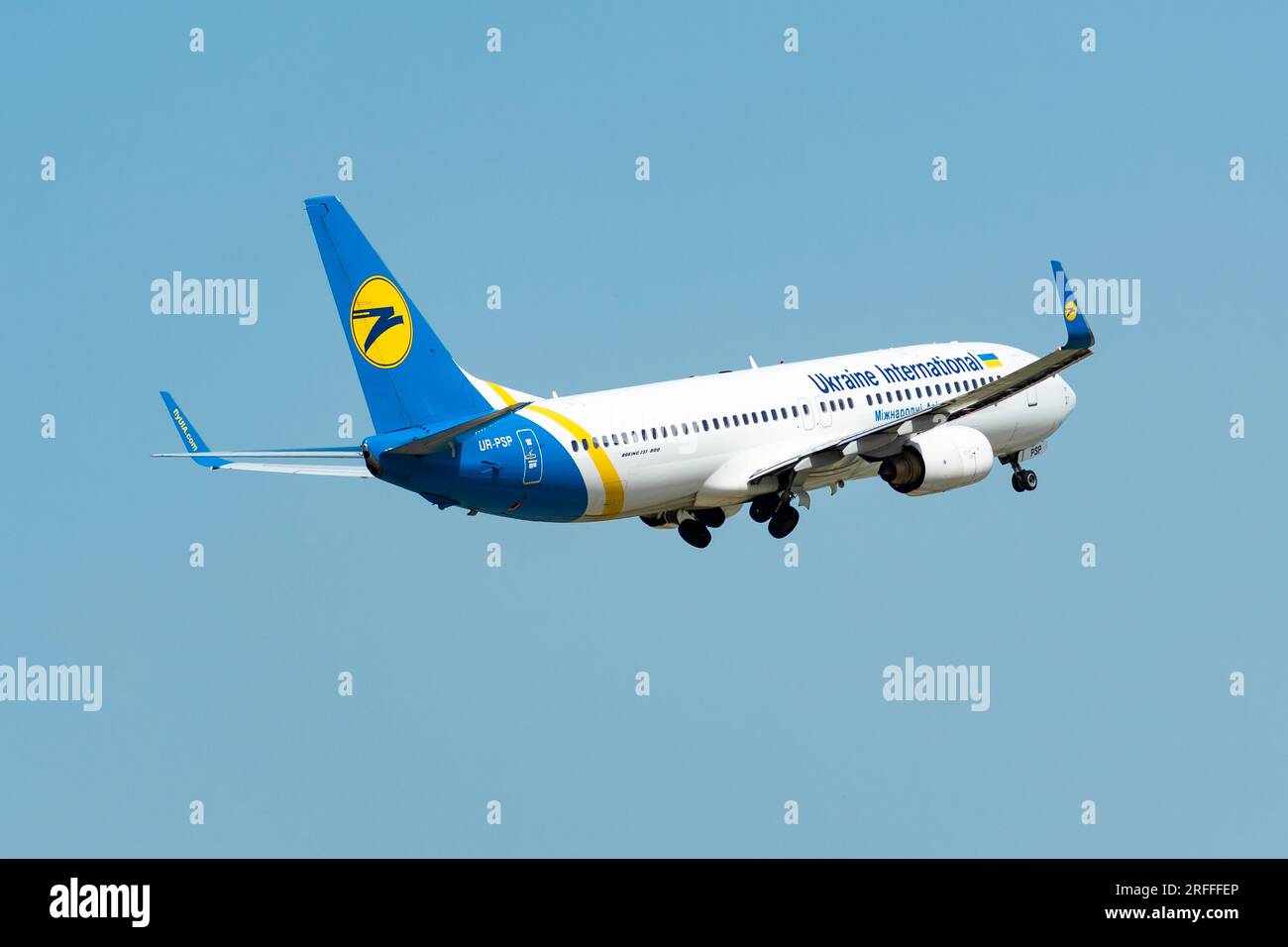 Takeoff at psp hi-res stock photography and images - Alamy