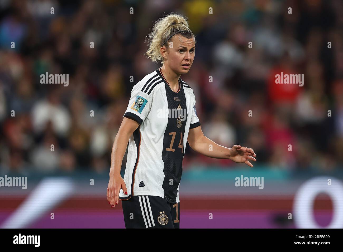 England vs germany women hi-res stock photography and images - Alamy