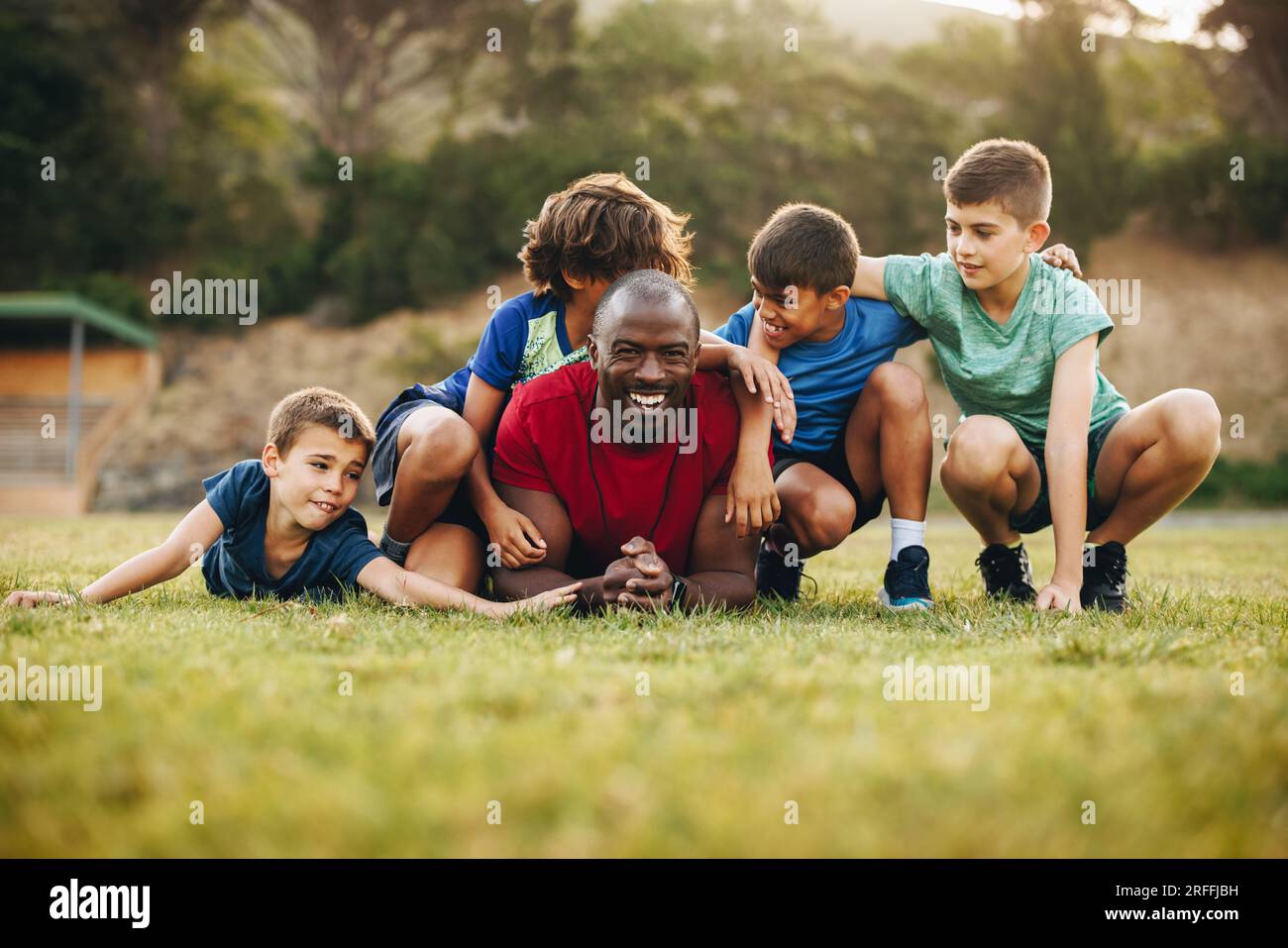 Children playing rugby hi-res stock photography and images - Alamy