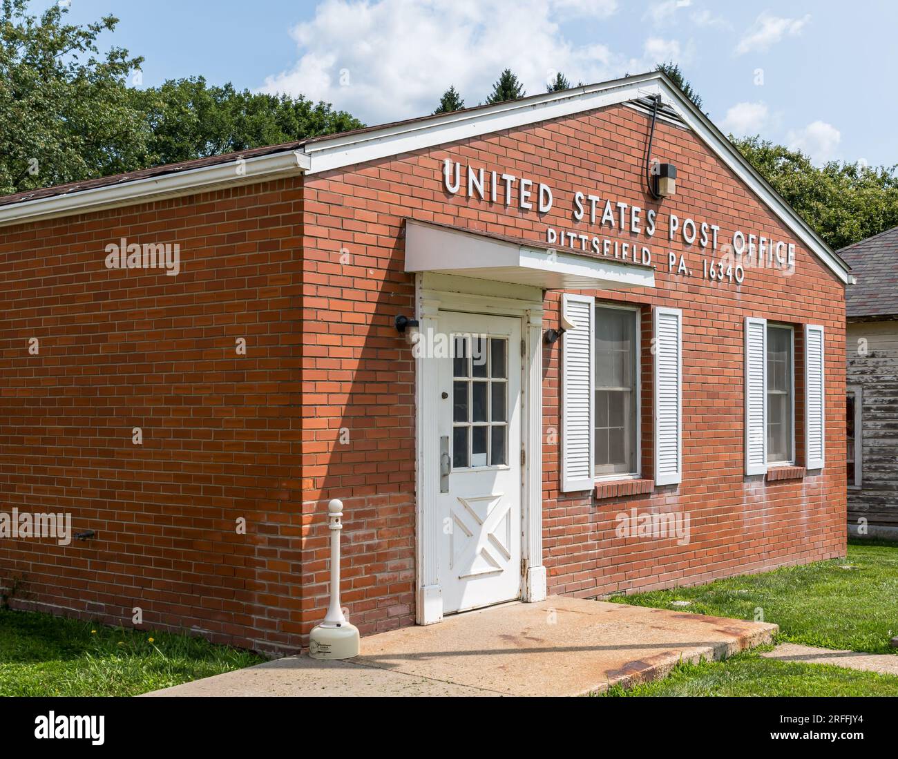 The Post office building on Main Street in Pittsfield, Pennsylvania ...