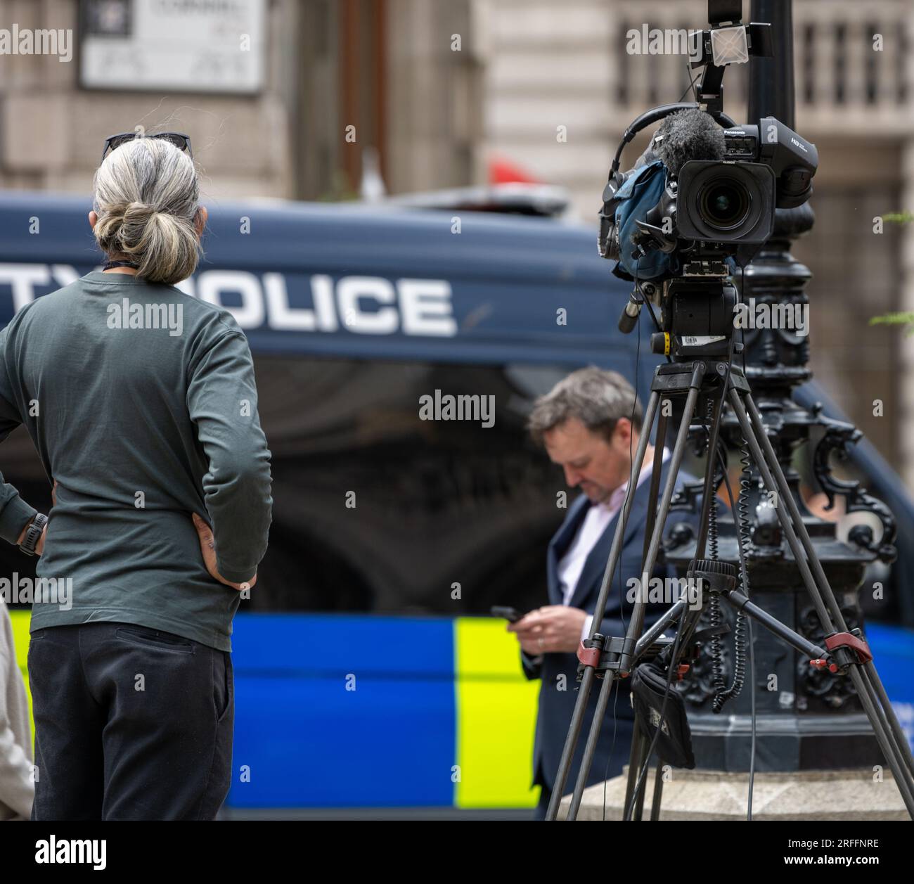 Announcement media hi-res stock photography and images - Alamy