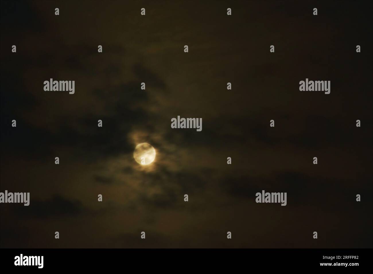 Full moon cover spreading hi-res stock photography and images - Alamy