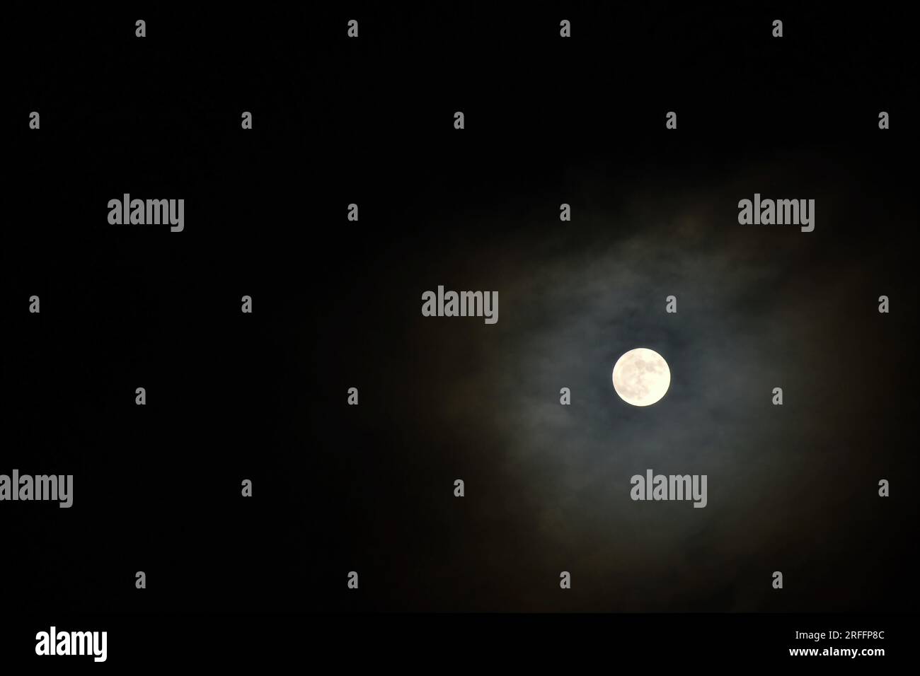 Full moon cover spreading hi-res stock photography and images - Alamy