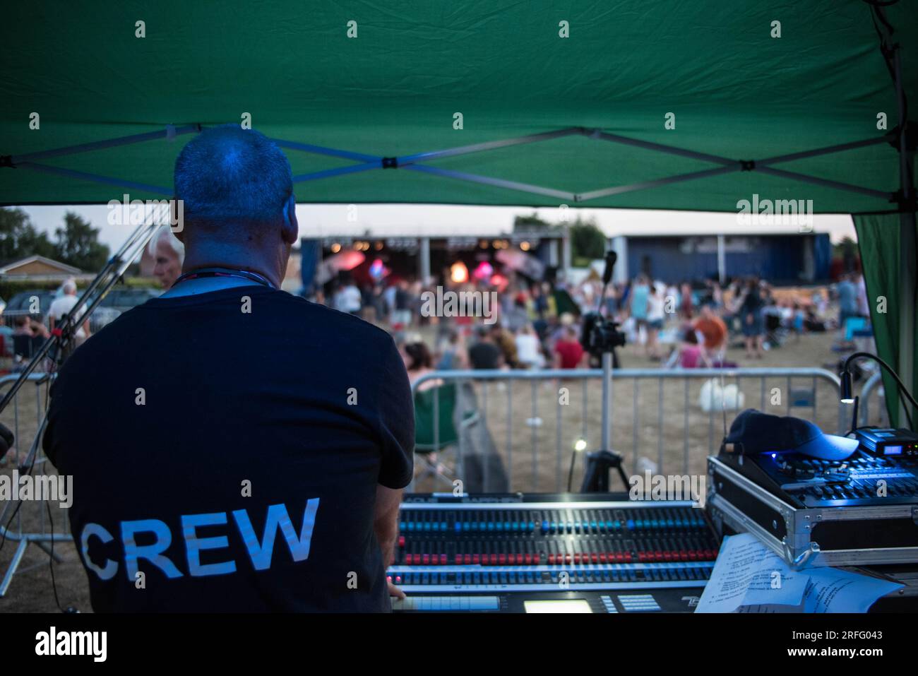 Crew desk hi-res stock photography and images - Alamy