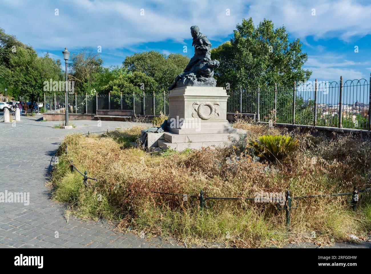 Monumento a enrico e giovanni cairoli hi-res stock photography and ...