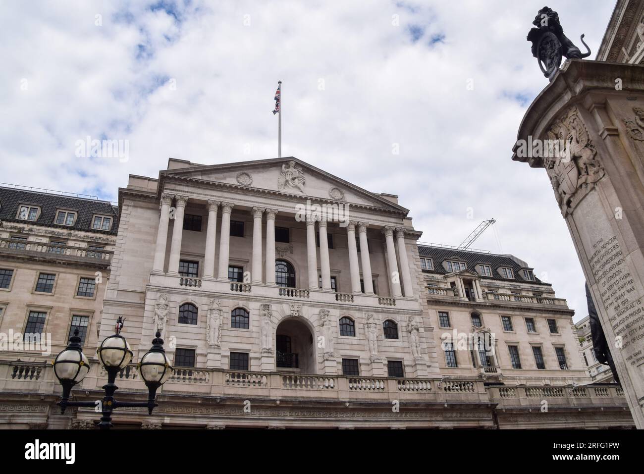 London, UK. 3rd August 2023. Exterior view of the Bank of England in ...