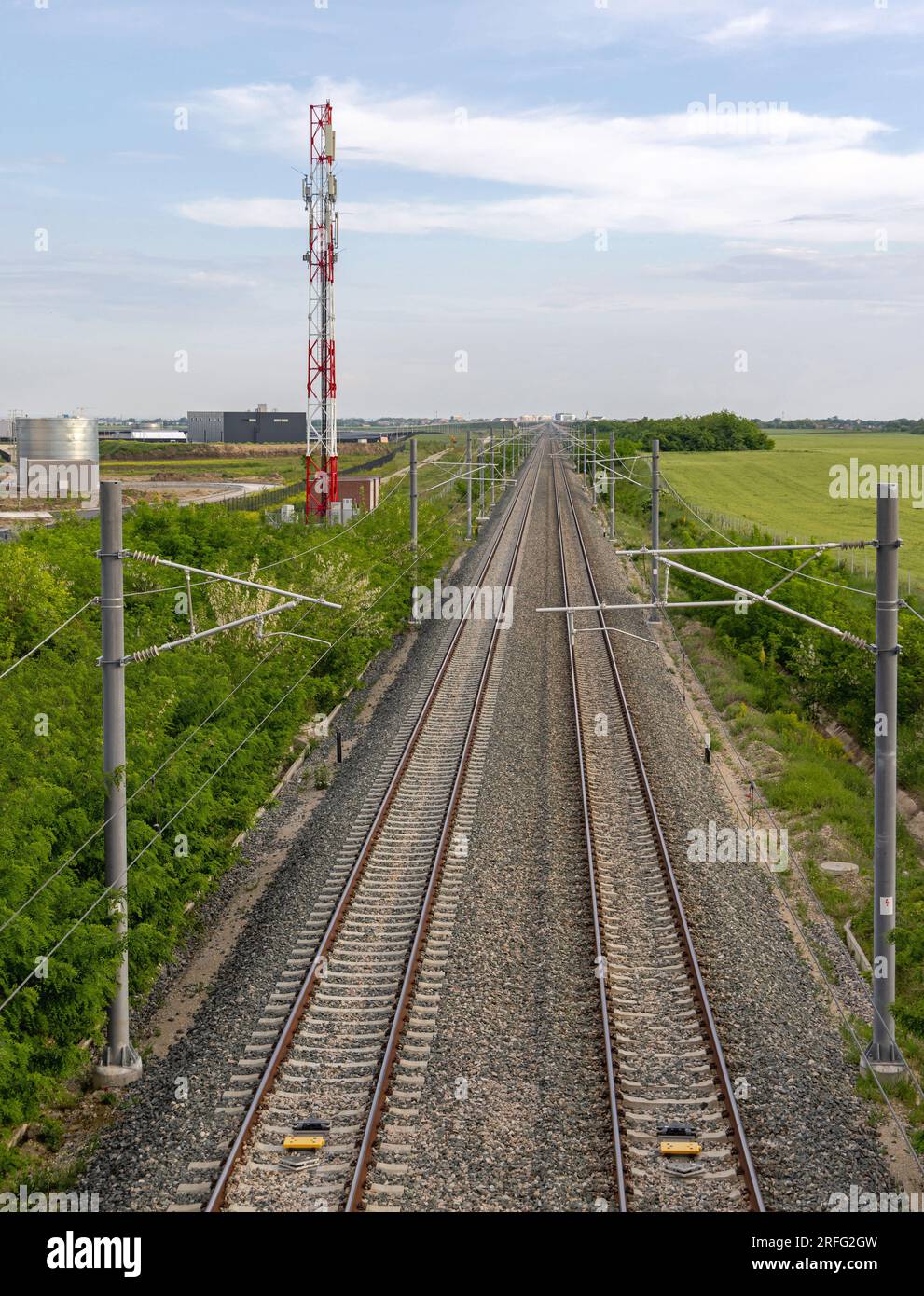 Double Tracks Straight Railway for High Speed Trains and Mobile Cell ...