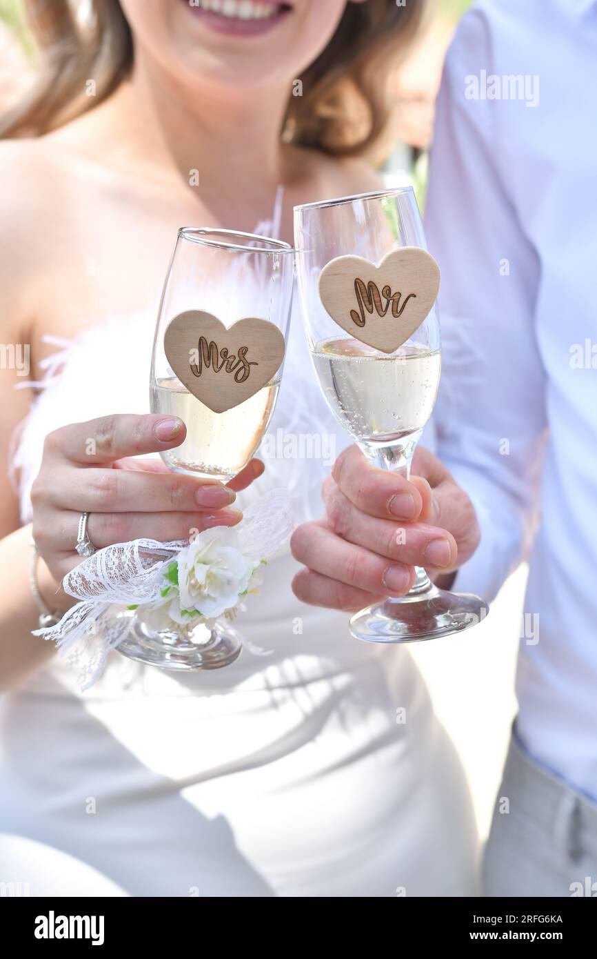 Toast ceremony hi-res stock photography and images - Alamy
