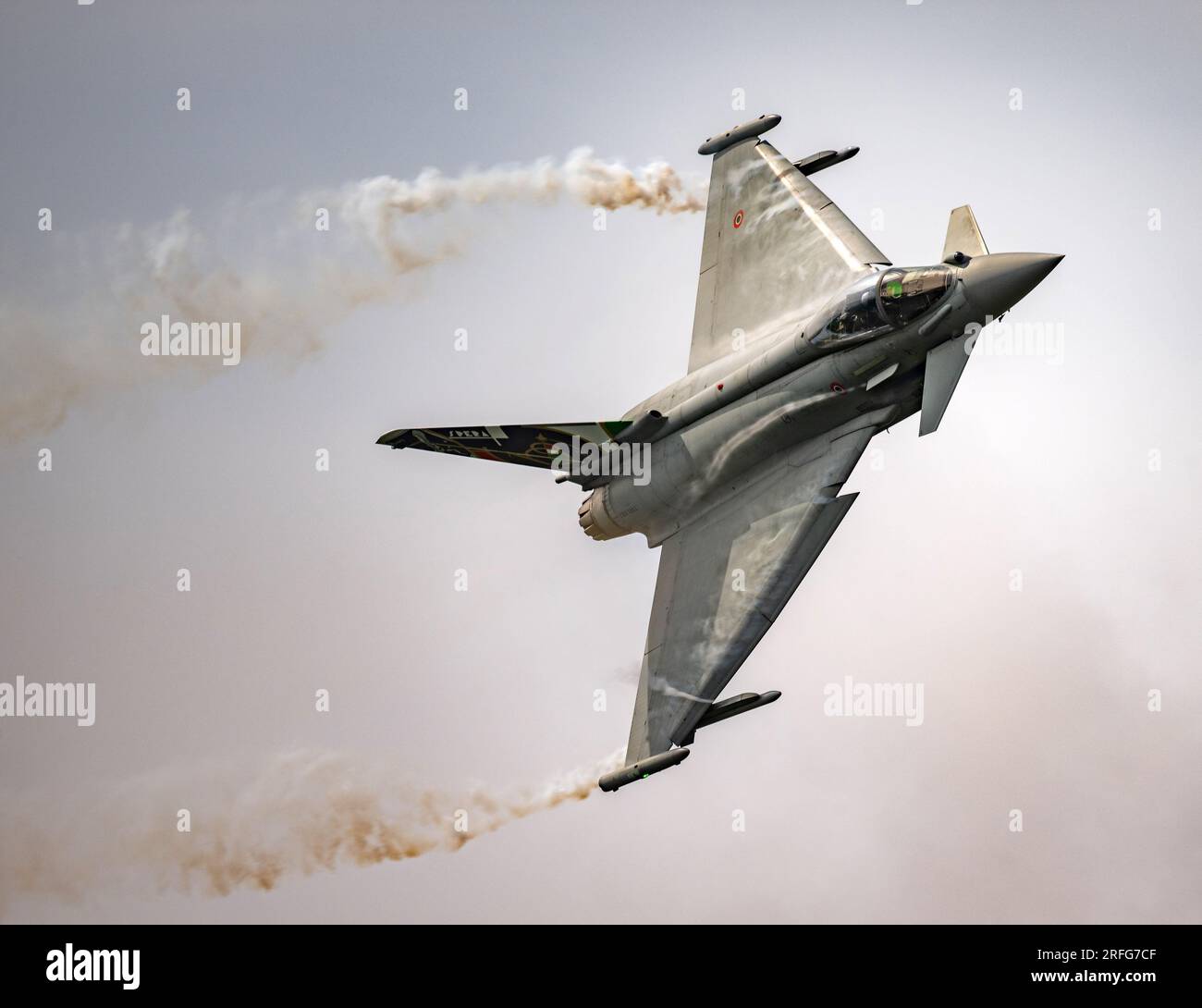 F 2000 Typhoon