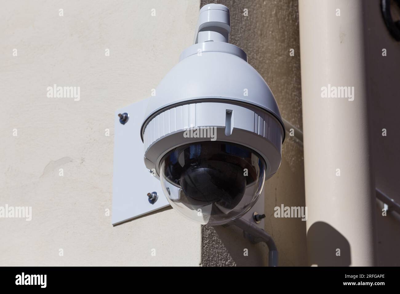 Overhead security camera hi-res stock photography and images - Alamy