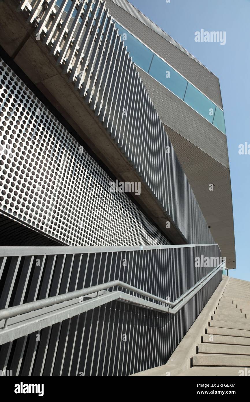 Dokk 1 public library and cultural centre designed by Schmidt Hammer ...