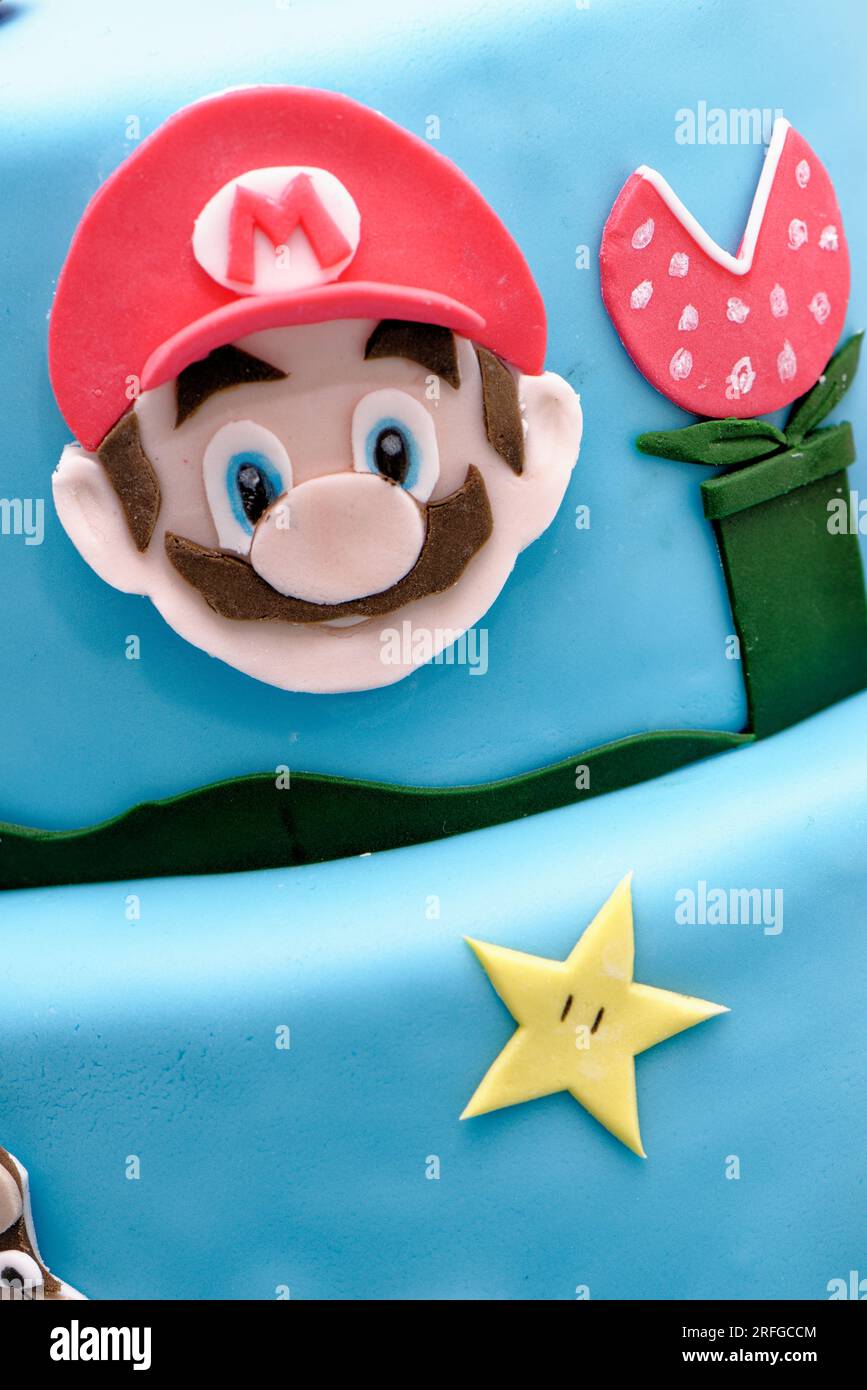 Super Mario Bros Birthday party cake - Pastel blue birthday cake ...