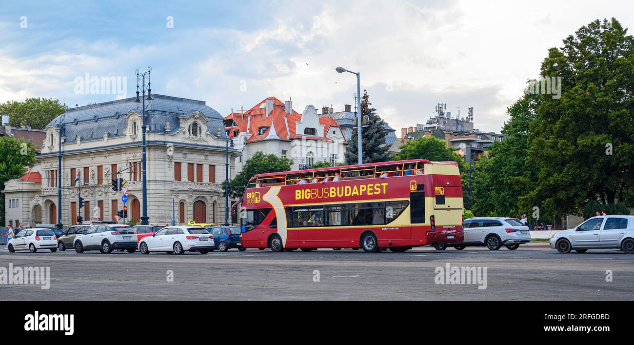Tourist sightseeing bus on the streets of Budapest, Hungary Stock Photo ...