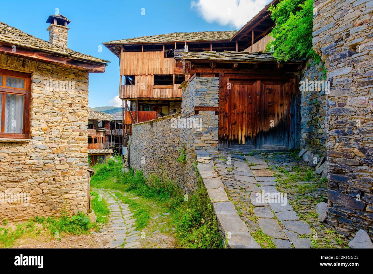 Mountain village of Kovachevitsa, Old traditional Bulgarian house ...