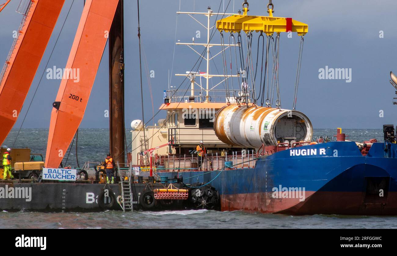 03 August 2023, Mecklenburg-Western Pomerania, Lubmin: The crane ship ...