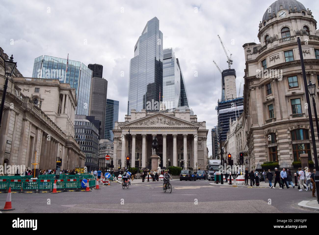 London, UK. 3rd August 2023. Exterior view of the Bank of England and ...