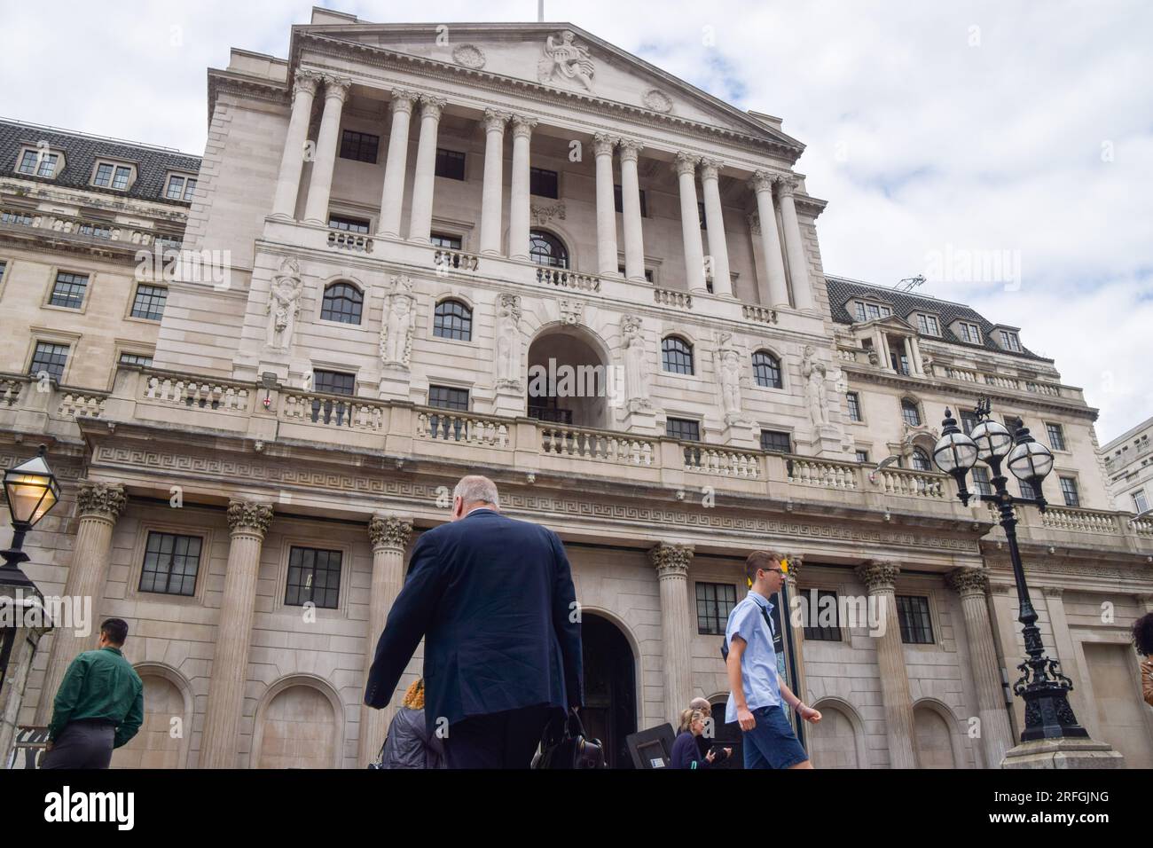London, UK. 3rd August 2023. Exterior view of the Bank of England in ...