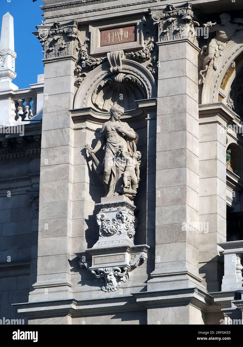 Hungarian State Opera House, Magyar Állami Operaház, neo-Renaissance ...