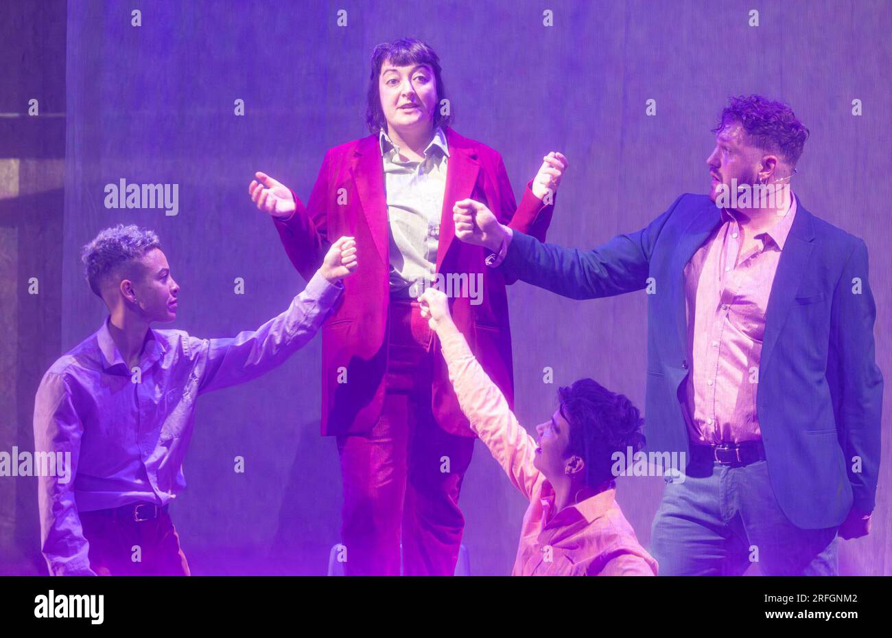 Ellie stevens hi-res stock photography and images - Alamy