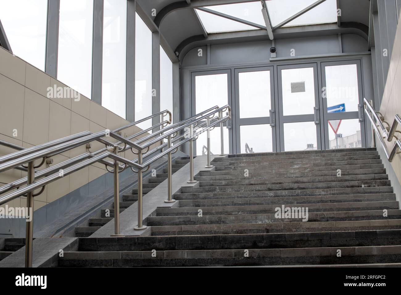 Ramp and steps to pedestrian subway hi-res stock photography and images ...