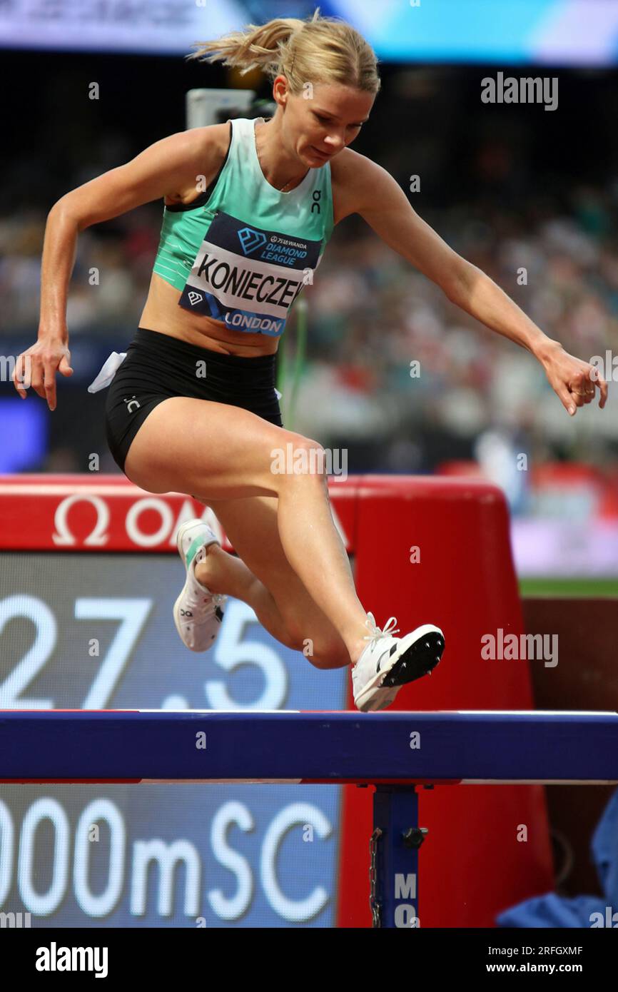 Alicja KONIECZEK of Poland in the 3000 metres steeplechase for the Women in the Wanda Diamond ...