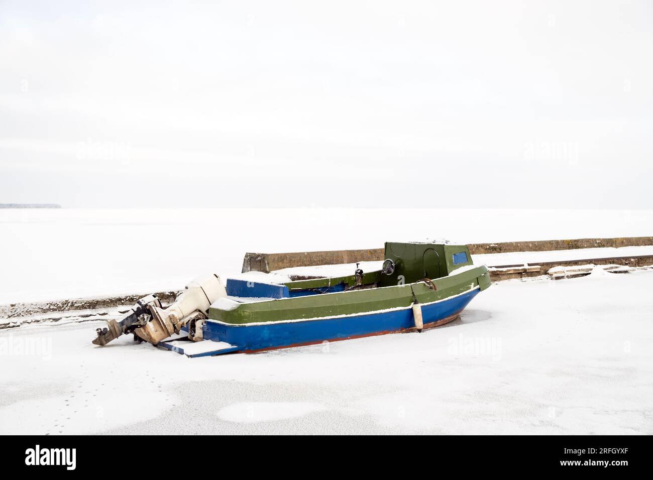 Old motorboat hi-res stock photography and images - Alamy