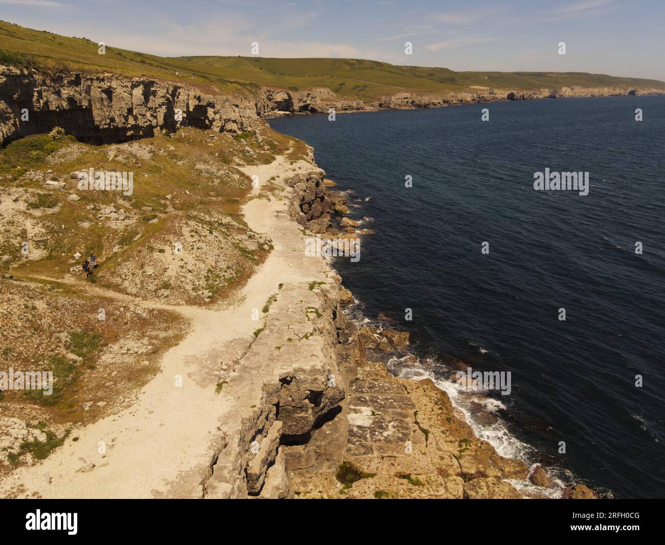 Winspit caves dorset hi-res stock photography and images - Alamy