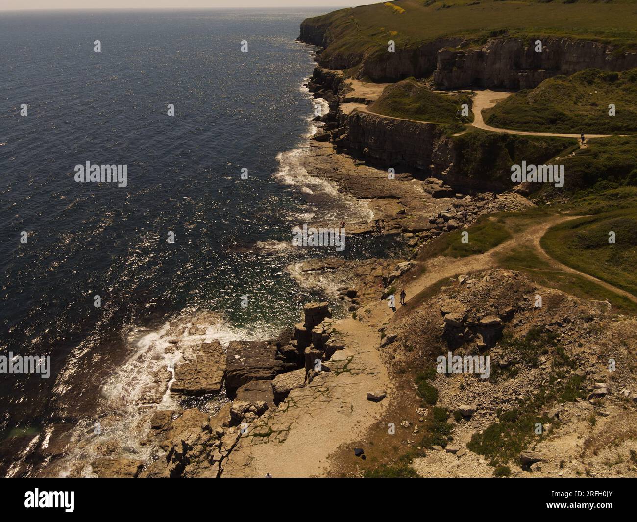 Winspit caves dorset hi-res stock photography and images - Alamy