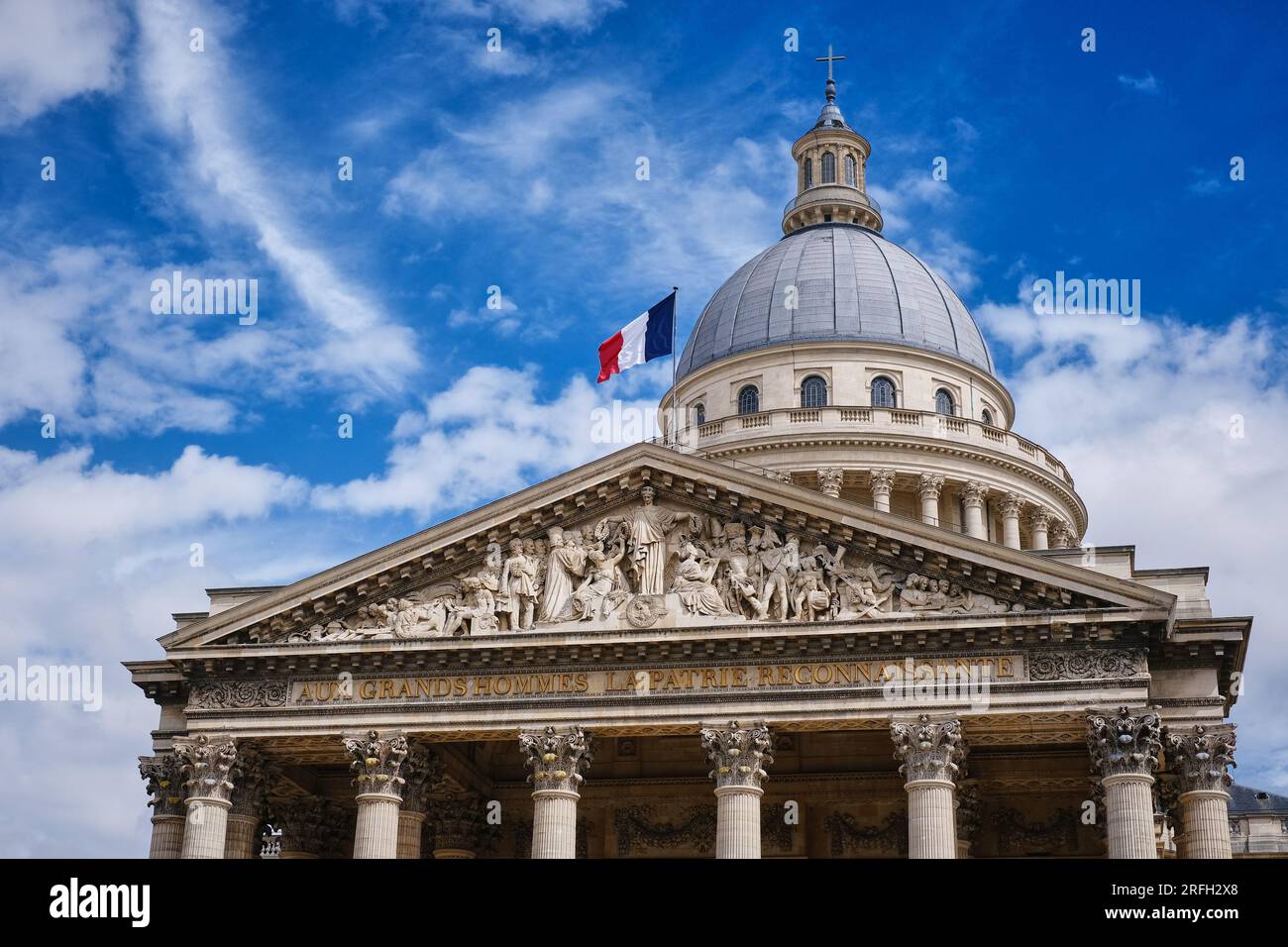 Parisian monuments hi-res stock photography and images - Alamy