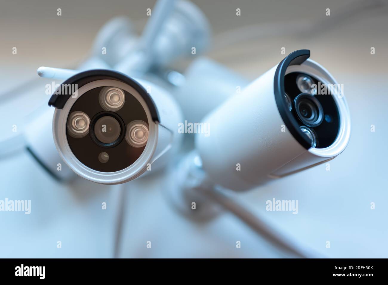 Set of devices for surveillance and recording of images to prevent ...