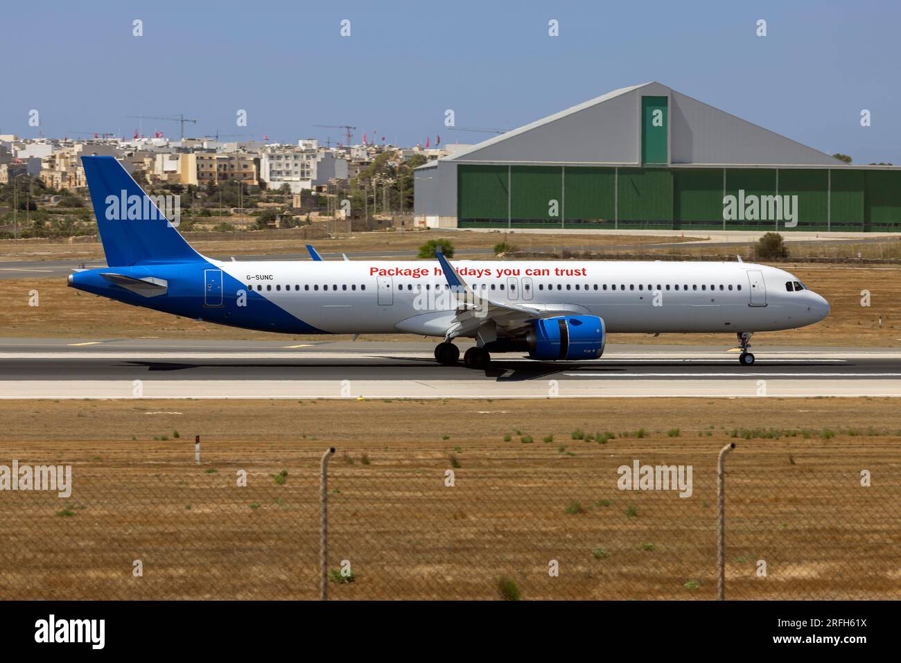 Jet2 Airbus A321-251NX (Reg.: G-SUNC) with just a partial colour scheme ...