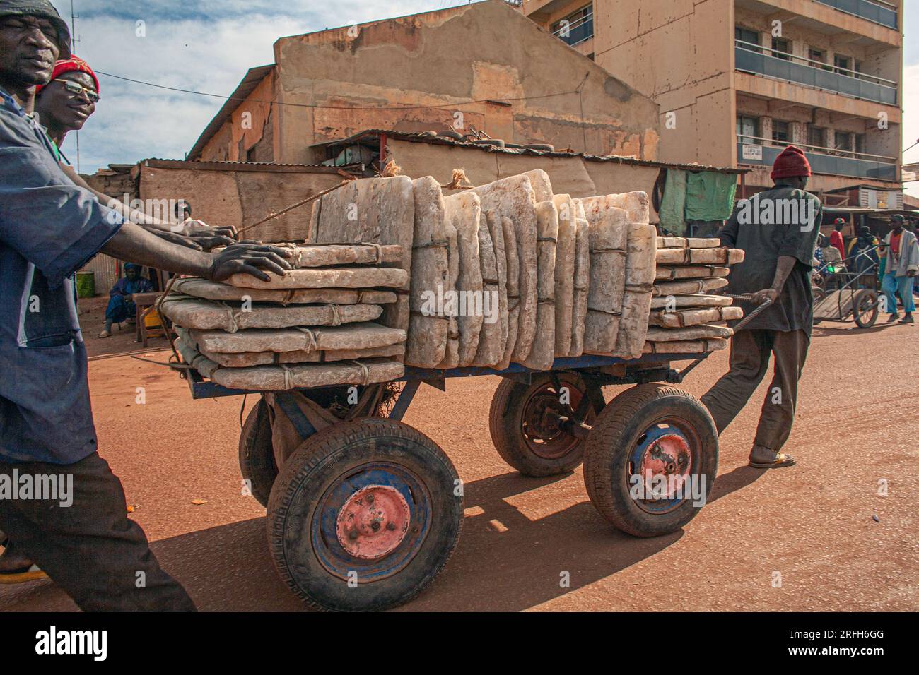 Africa man salt slab hi-res stock photography and images - Alamy