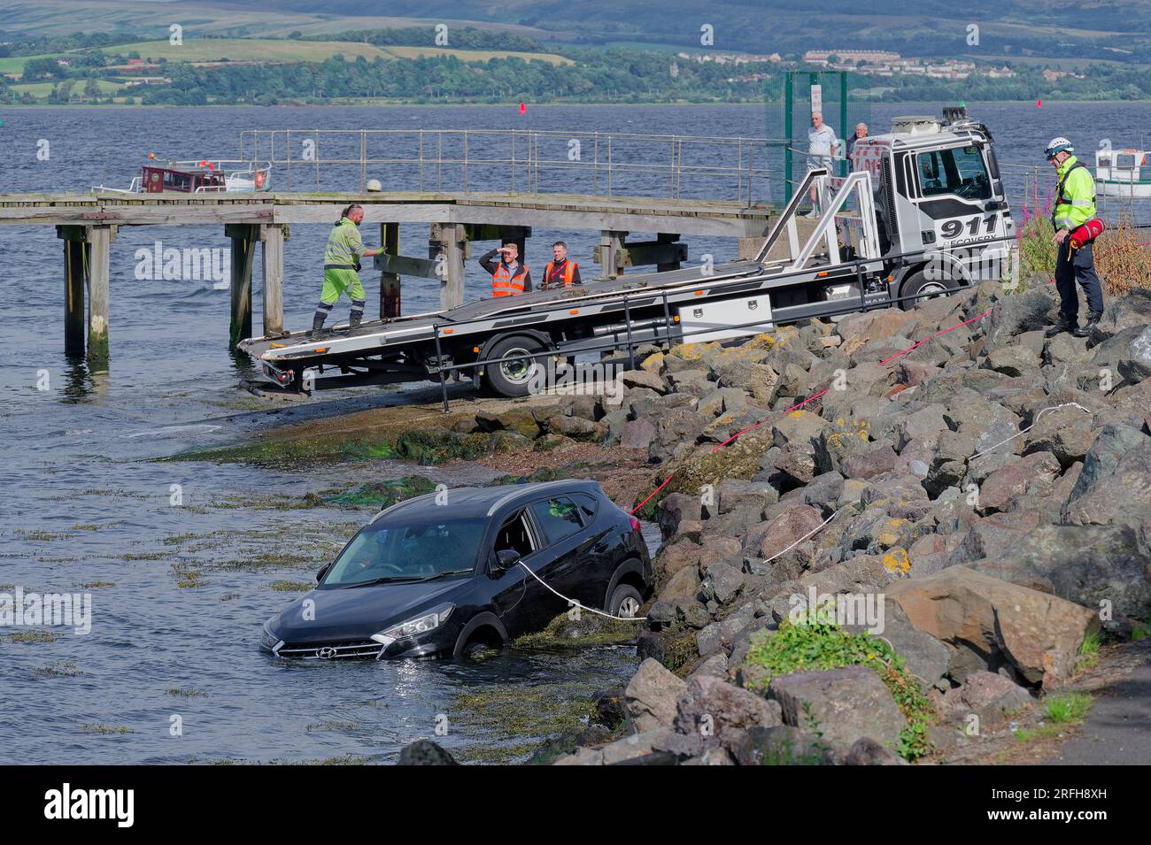 Car crash water hi-res stock photography and images - Alamy
