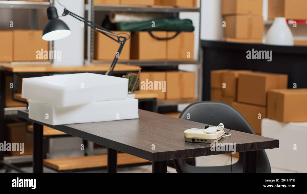 Empty warehouse filled carton boxes hi-res stock photography and images ...