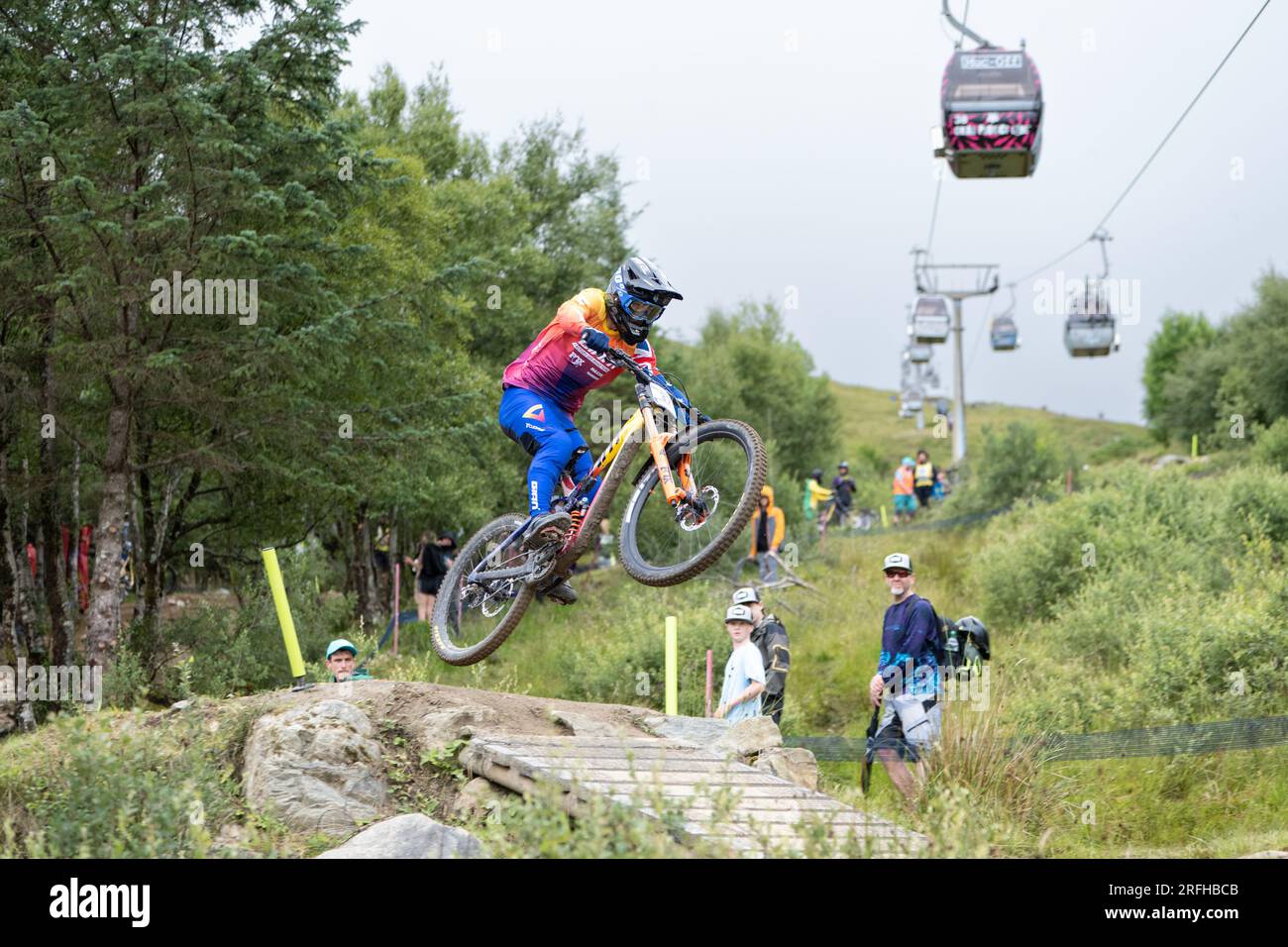 2023 uci cycling world championships mountain bike downhill hi-res ...