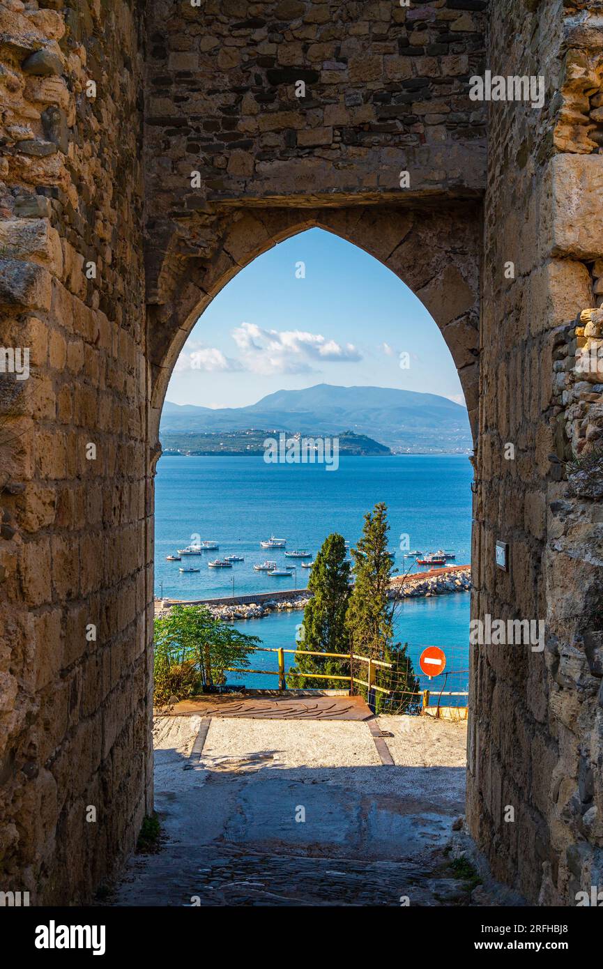 Beautiful castle view of Koroni town in Messenia, Peloponnese, Greece ...