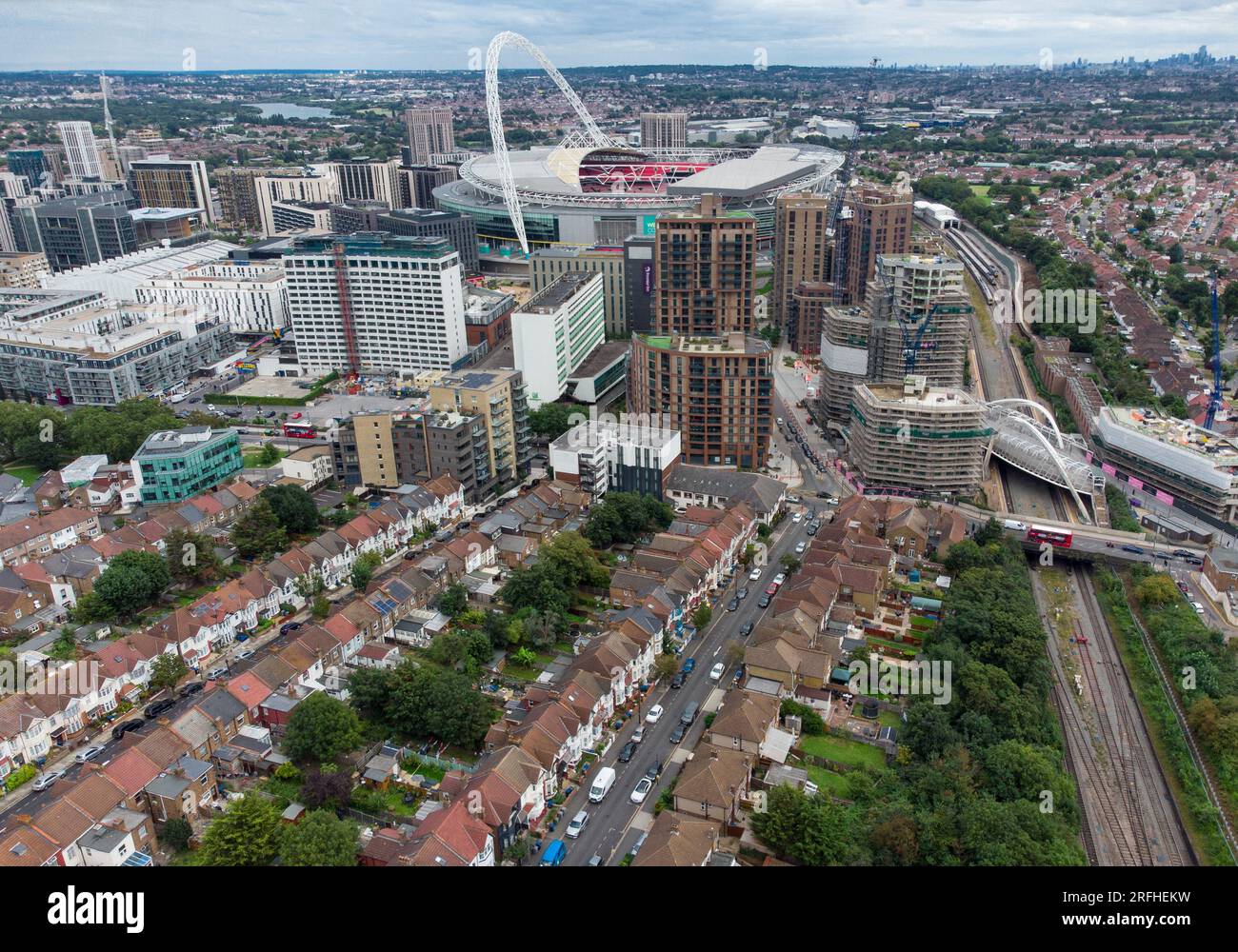 Wembley stadium aerial hi-res stock photography and images - Alamy