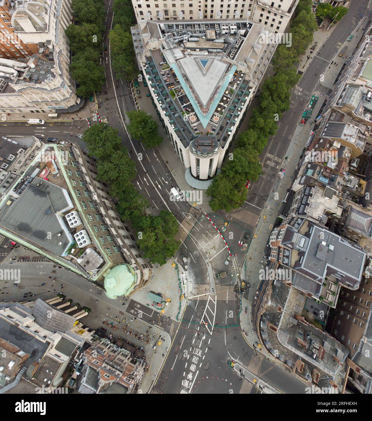 Strand Aldwych The pedestrianisation of Strand, A major new public ...