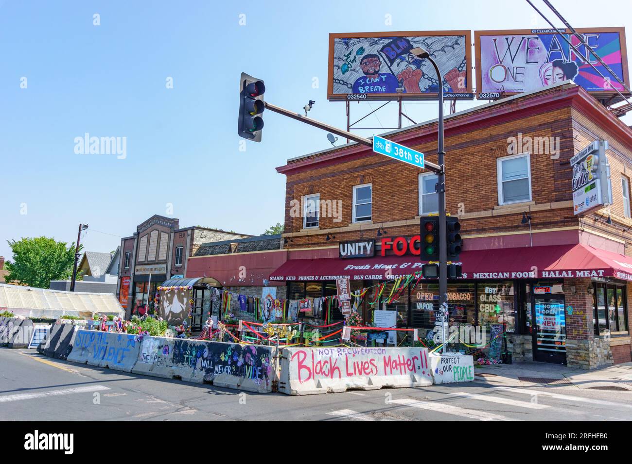 George floyd memorial square hi-res stock photography and images - Alamy
