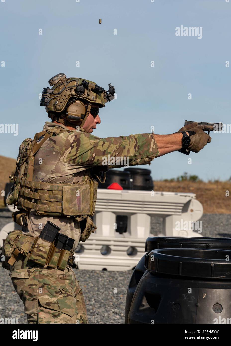 230627-N-OX430-1700 U.S. Naval Special Warfare operators conduct live ...